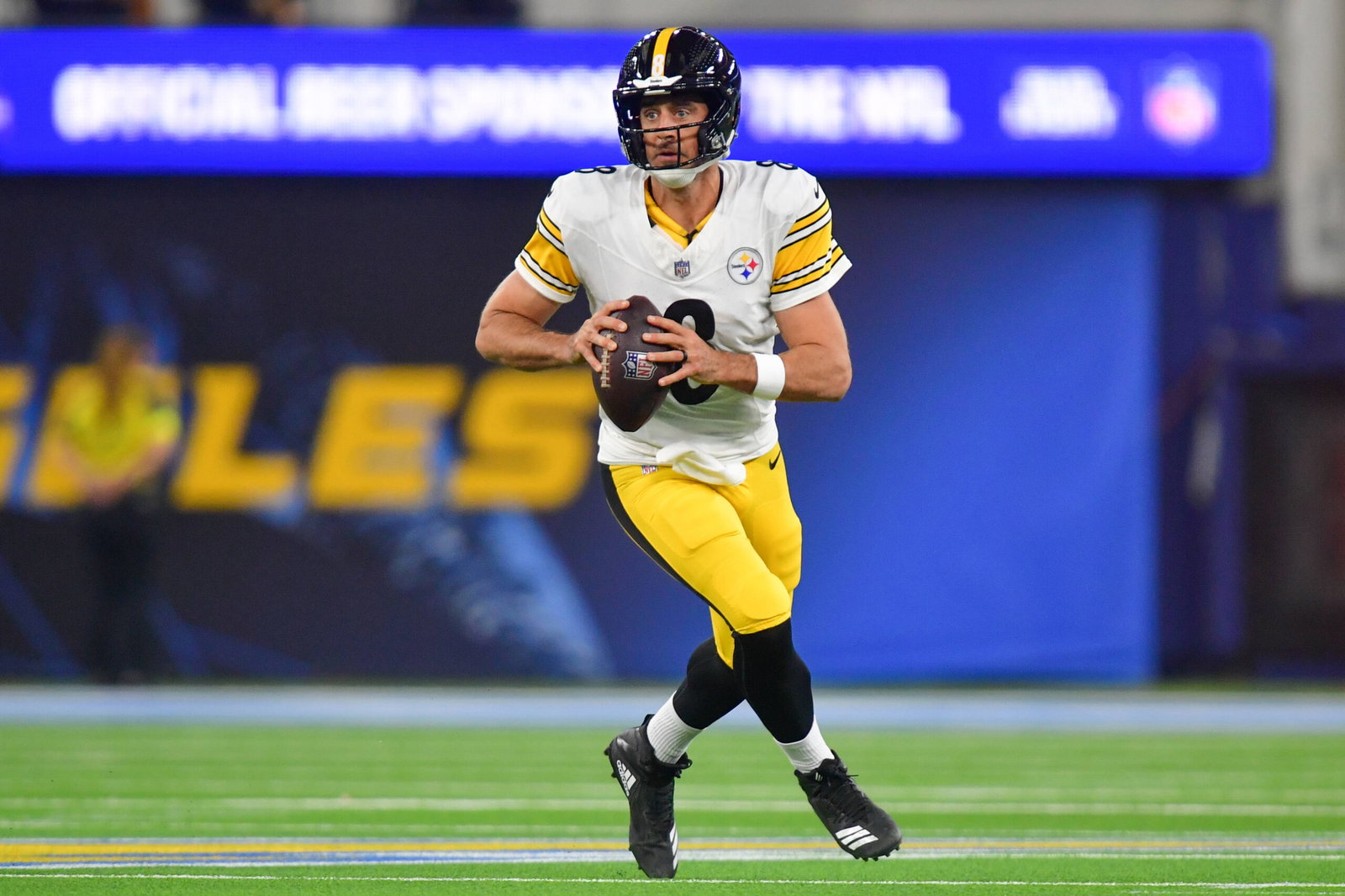 "Won't Cast Him Out": 2x Super Bowl Champ Not Ready to Give Up on Aaron ...